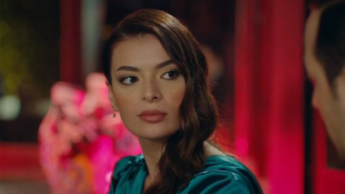 Hudutsuz Sevda Ceylan kimdir? Esengül Aypek'in yaşını ve nereden ...